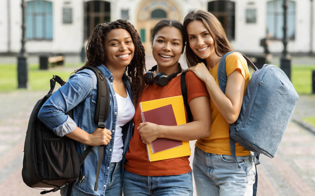 Weighing the Pros and Cons of 3-Year Degree Programs | Command Education