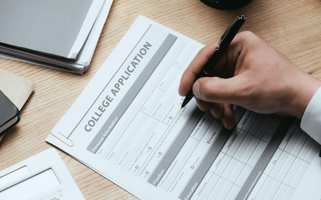 Weighing the Pros and Cons of 3-Year Degree Programs | Command Education